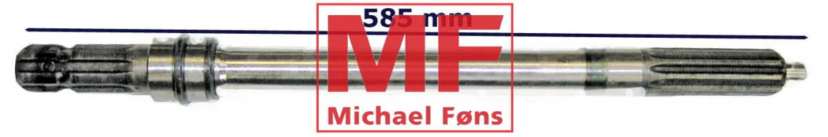 PTO-aksel med grove spliner ved kobling og lang tap bagerst ude ...